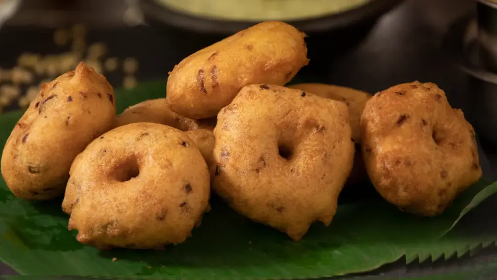 Crispy Vada Recipes to Try – South Indian Tea-Time Snacks